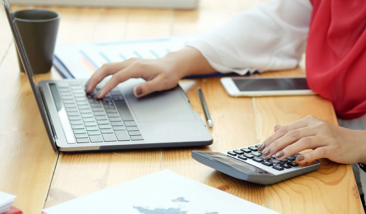 How to Register for VAT in the UK: 2025 Guide