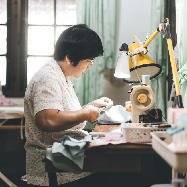 50 Easy Home Business Ideas To Start in 2025