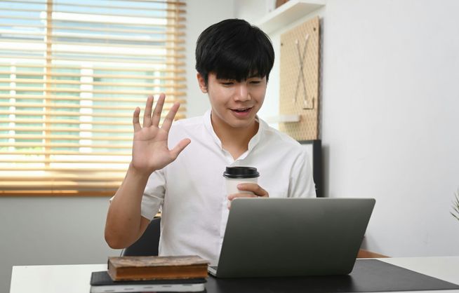 50 Easy Home Business Ideas To Start in 2025